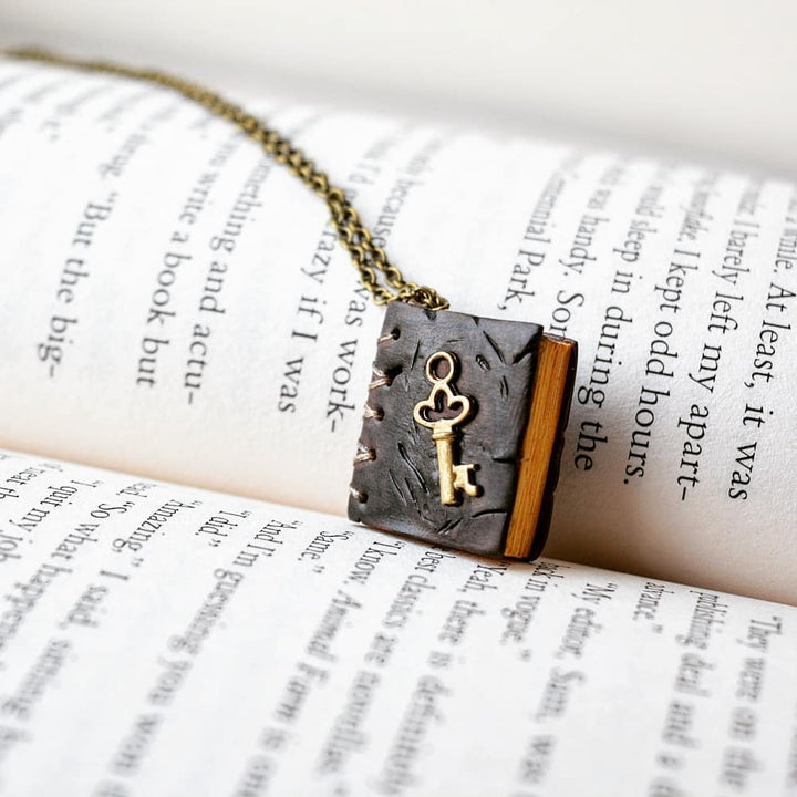 Book Page Pendants – The Bookish Pandora